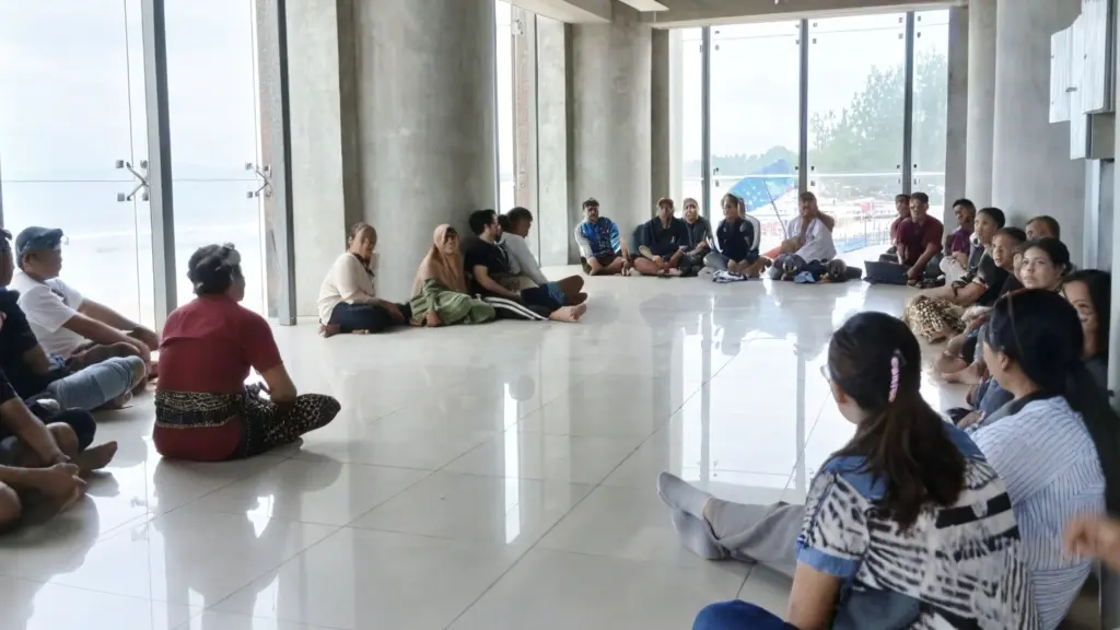 Desa Adat Kuta Introduces Zoned Food Vendor Areas Along Kuta Beach ...